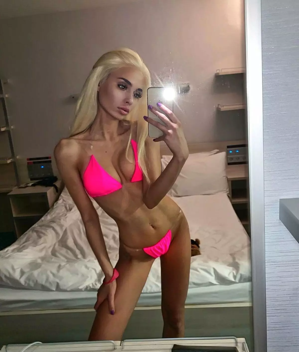 Kristina Zhuravleva på semester, foto på hotellet