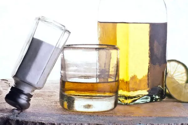 Siz tequila hüququ içmək necə bilirsinizmi?