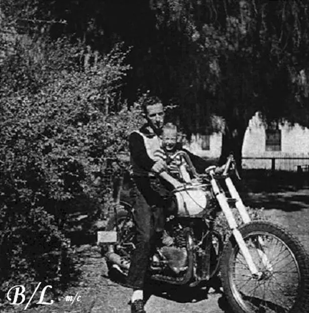 Foto retro de motociclistes 2051_21