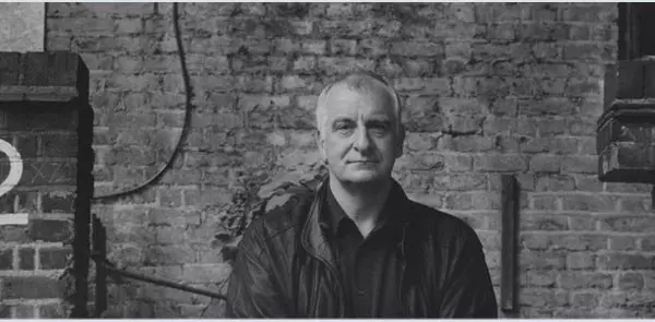 Douglas Adams - "42", "at huwag kalimutan ang tungkol sa mga tuwalya"