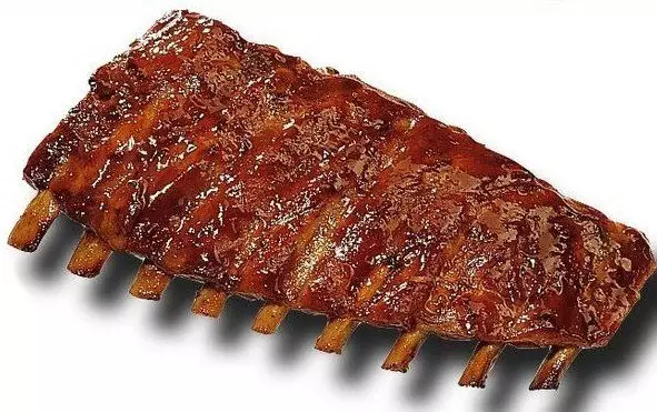 Chuvak sil 50 jier keppelje foar pork ribben