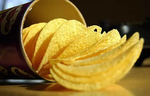 Wêrom ite minsken chips?