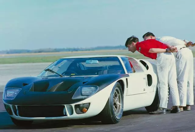 Cerita bagus Ford Gt40 dalam foto langka 5870_13