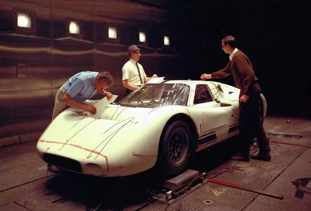 Nice Story Ford GT40 dalam gambar yang jarang berlaku 5870_18