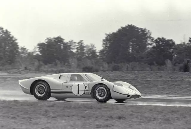 Nice istwa Ford GT40 nan foto ra 5870_20