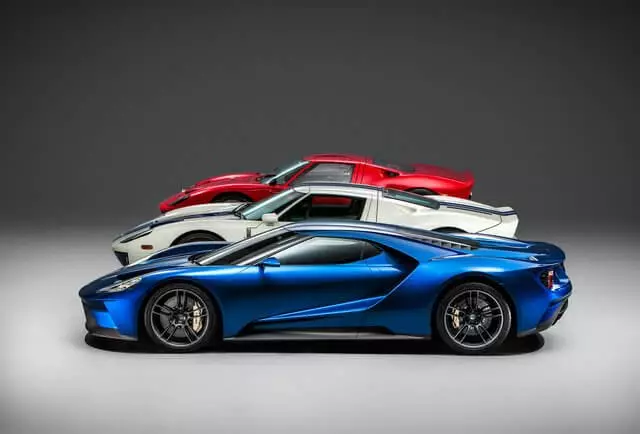 Itan ti o wuyi Ford GT40 ni awọn fọto toje 5870_24