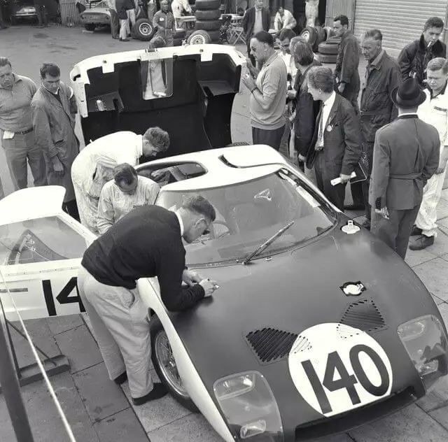 Nice Story Ford GT40 dalam gambar yang jarang berlaku 5870_6