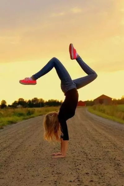 Las chicas de fitness siempre son hermosas