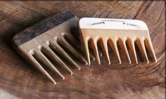 Sisir kanggo kumis