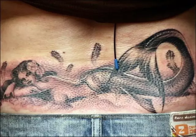 Ongebruikelijke en creatieve tatoeage voor Disney-liefhebbers 693_30