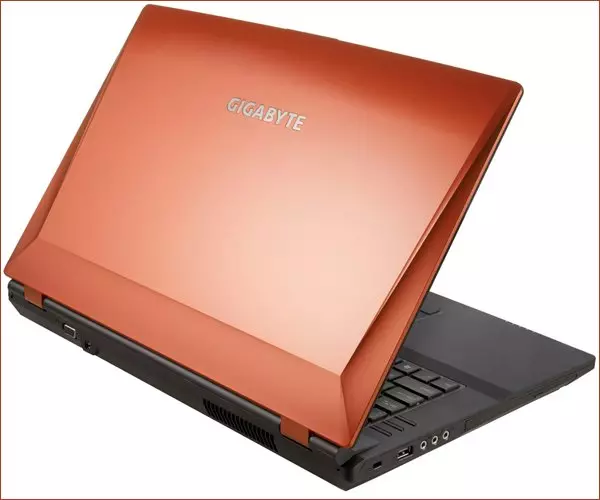 Gigabyte P2742G - Gaming Laptop na Windows 8